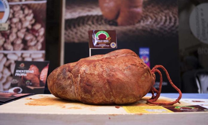 La fiesta de la Exaltación del Botillo tendrá sello propio